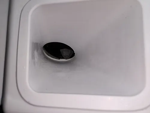 LG refrigerator ice maker leaking water? Discover solutions & quick ...