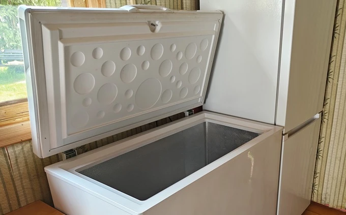 Deep Freezer Temperature: Ideal Settings & Safety